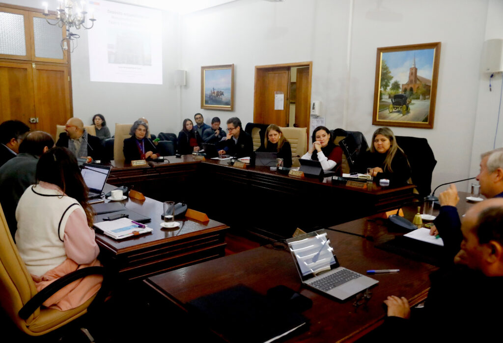 Curicó: Presentan proyecto para convertir ex Teatro Victoria en ...
