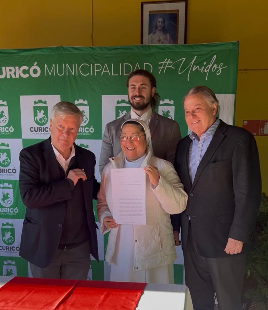 Firman comodato para ampliar Hogar de Ancianos en Los Niches - Radio ...